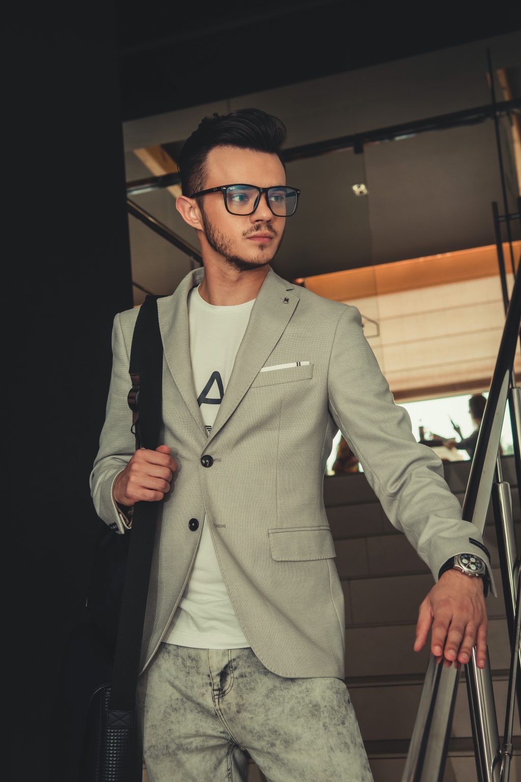 Comment adopter le style casual chic pour homme ? - Le Blog des Hommes